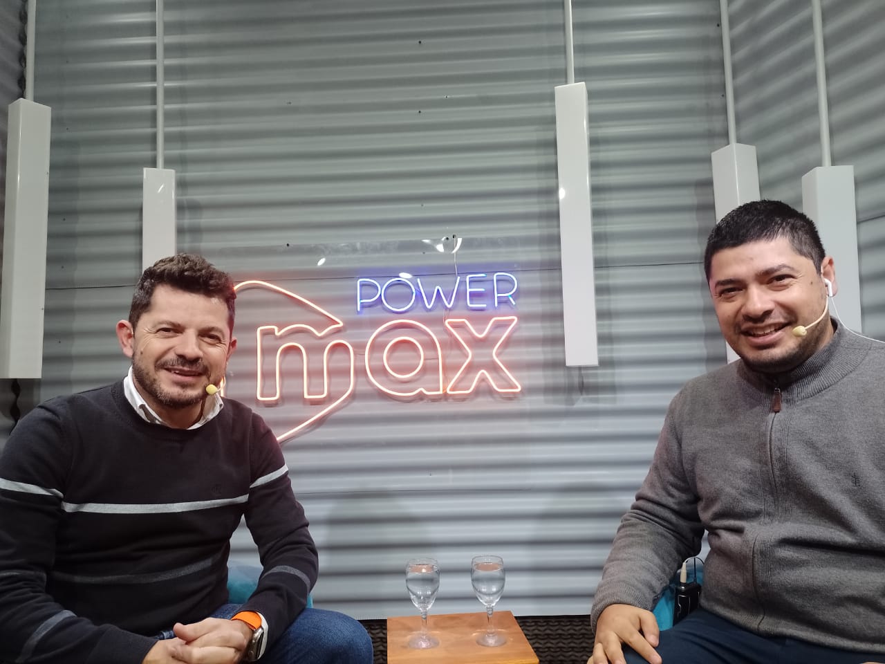 El actual Senador y candidato a renovar su banca, Marcos Castelló, visitó los estudios de Power ...