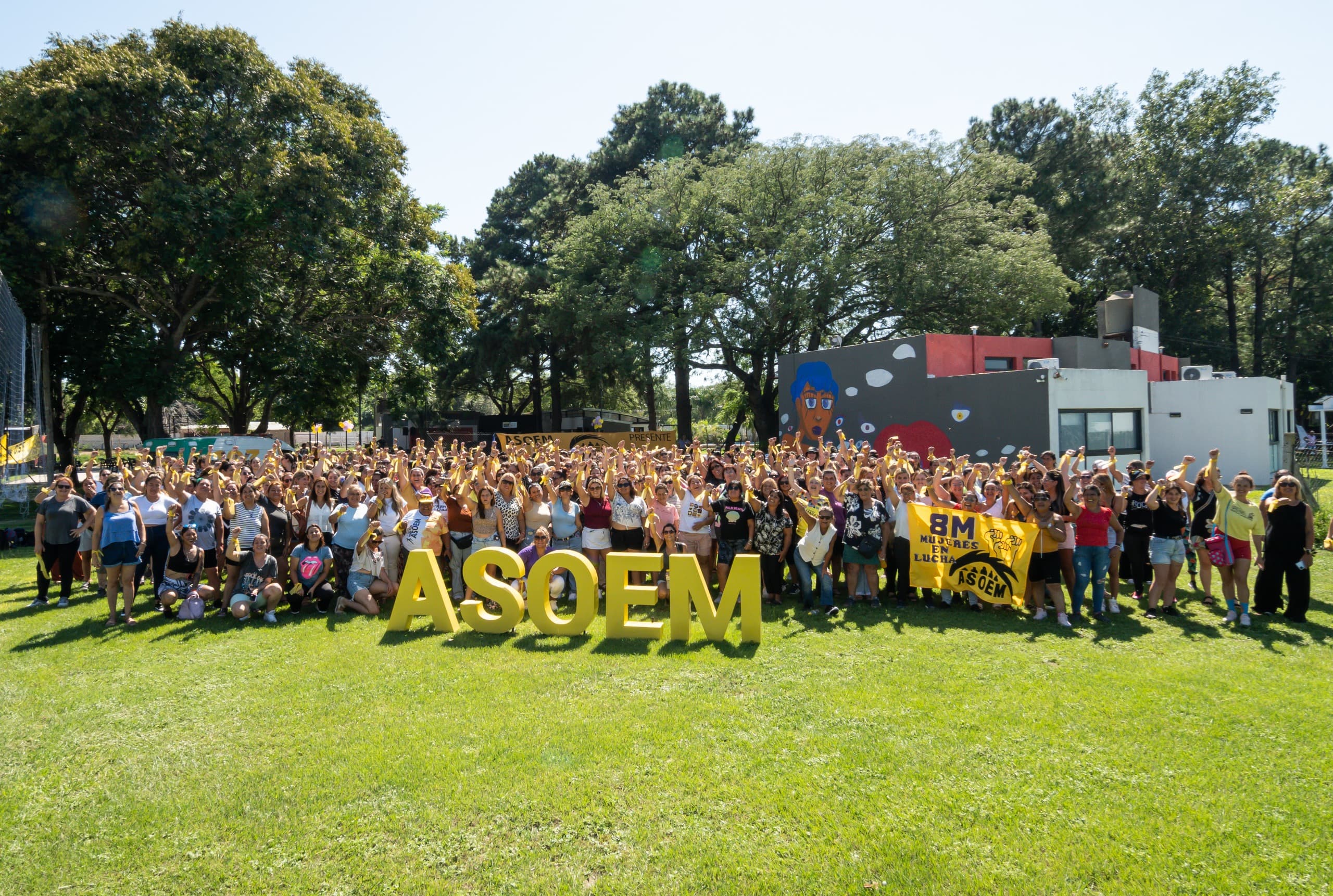 En el marco del 8M, las trabajadoras nucleadas en ASOEM dejaron huella ...